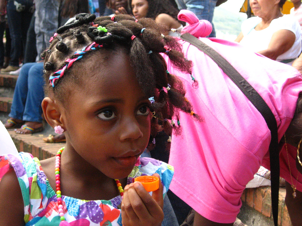 VIDEO: Colombian Hair Braiding: Messages Of Freedom In Hairstyles | Neo ...