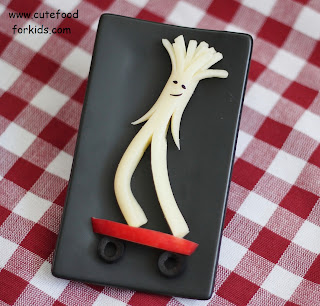 Cute Food For Kids?: Fun and Healthy Snack: The Famous Cheese String Man