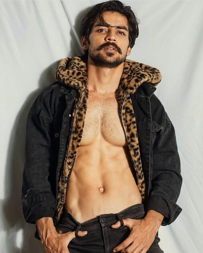 Shirtless Bollywood Men Mumbais Hottest Ab Tastic Model Imraan Ahmad