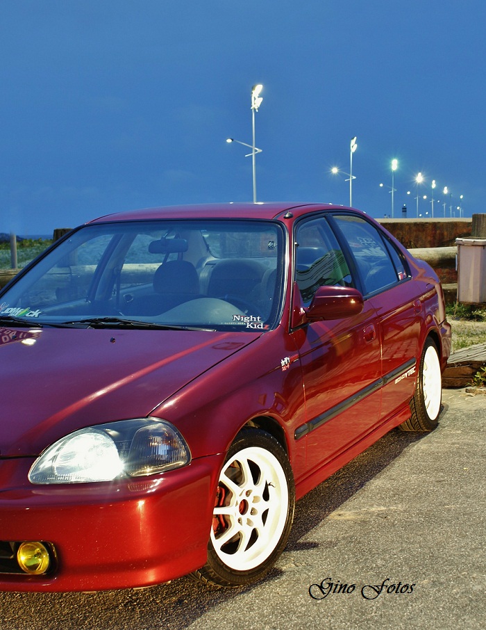 Car In The Floor: Red Devil - Civic EJ8 Vtec '98