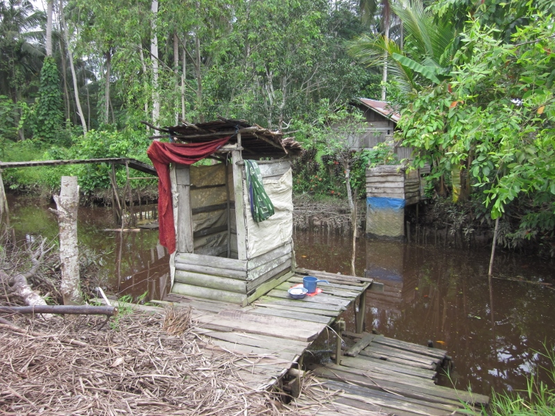 Aneka Jamban Jemplung di Handil Kambang