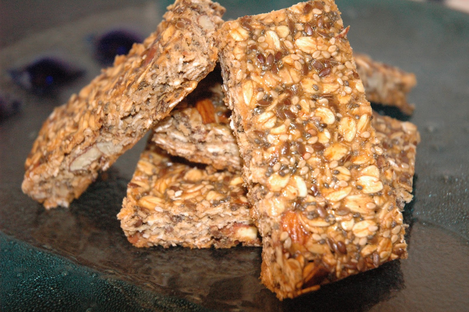 BENDITO EL QUE COCINA BLESS THE COOK : Barritas de Avena con Semillas ...