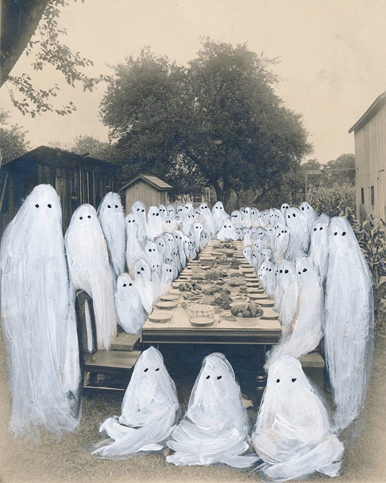 Have a ghostly Thanksgiving!