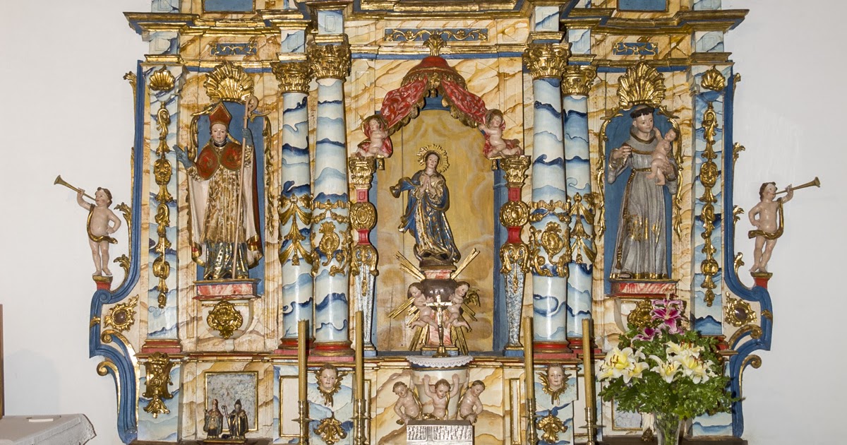 Rincones de la Mariña: El retablo rococo de la capilla de San Ciprián.