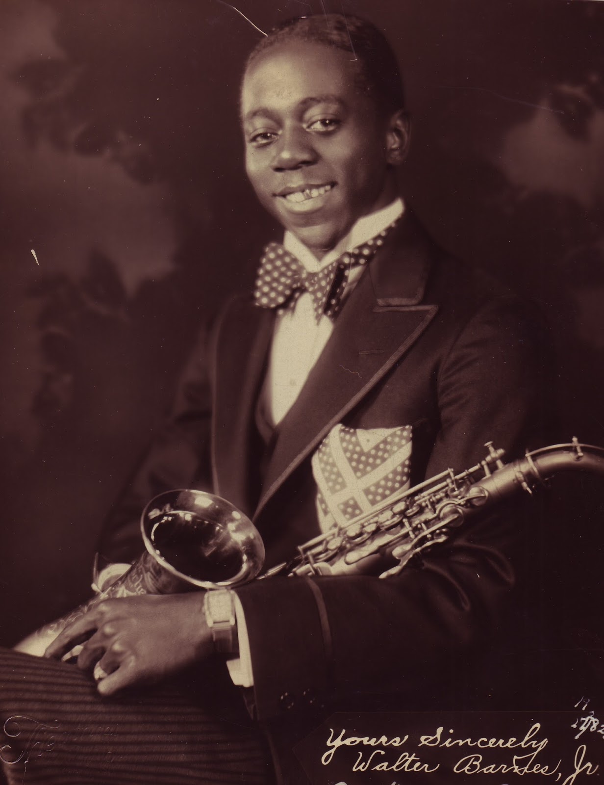 WALTER BARNES AND HIS ROYAL CREOLIANS