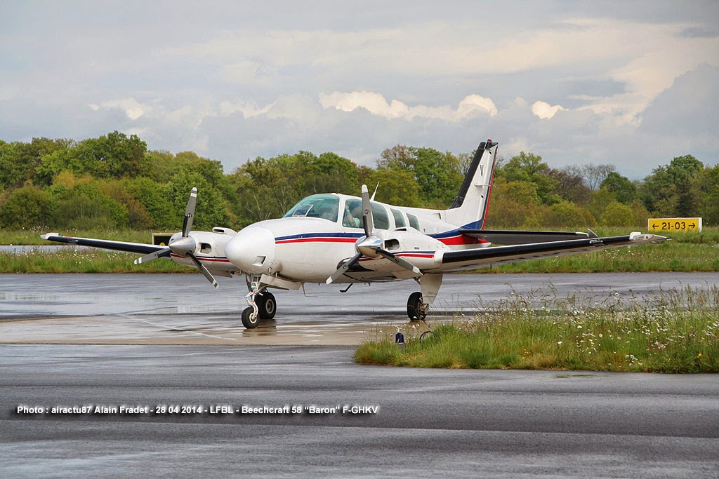 airactu87 par Alain Fradet: Beechcraft 58 "Baron" F-GHKV