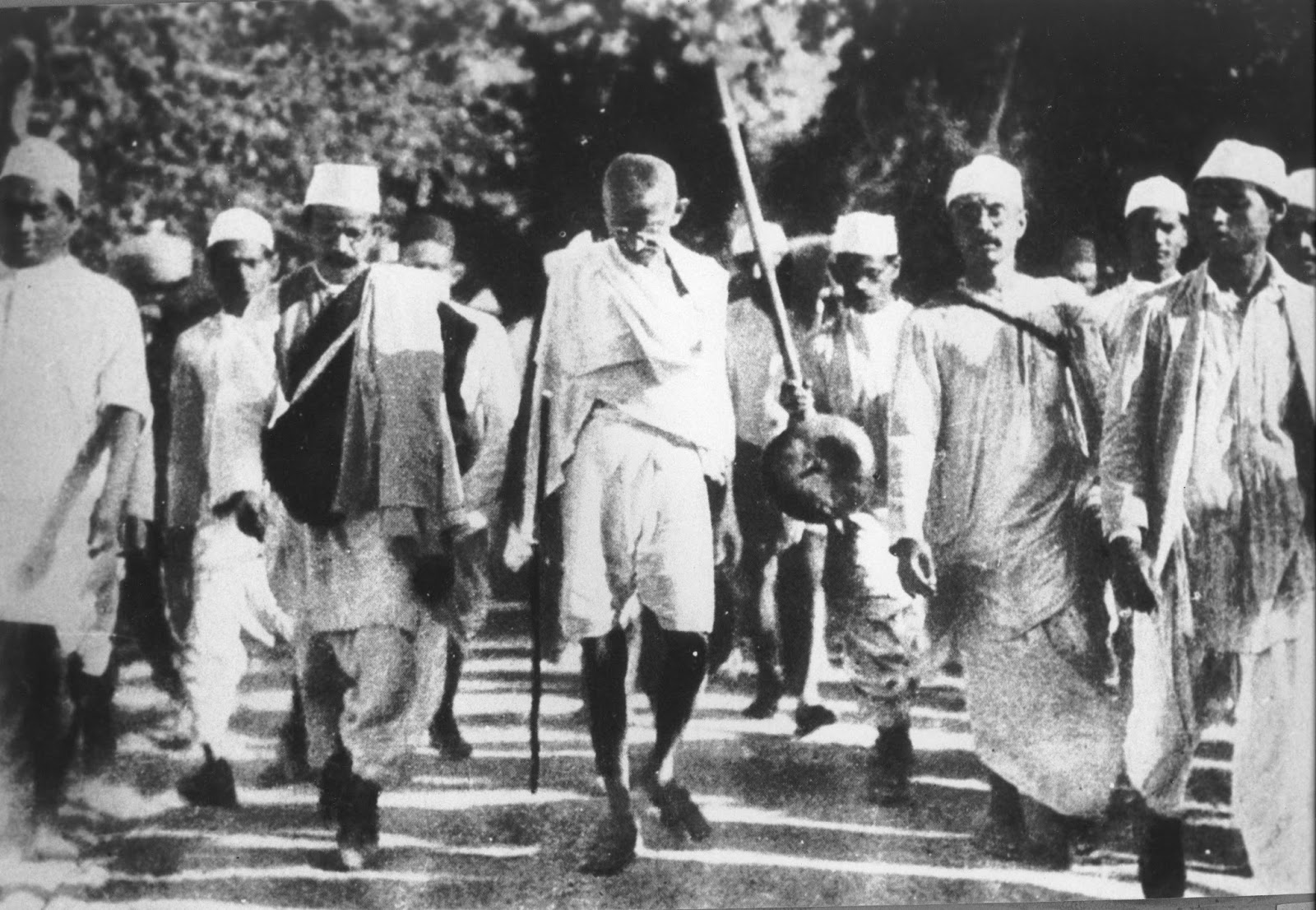 Reflections.....: The ‘Stick’y Story of Gandhi’s Dandi March