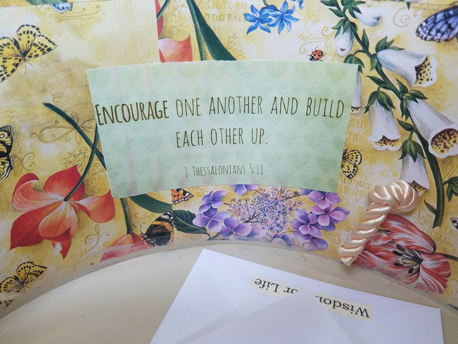 How to make an Encouragement Box