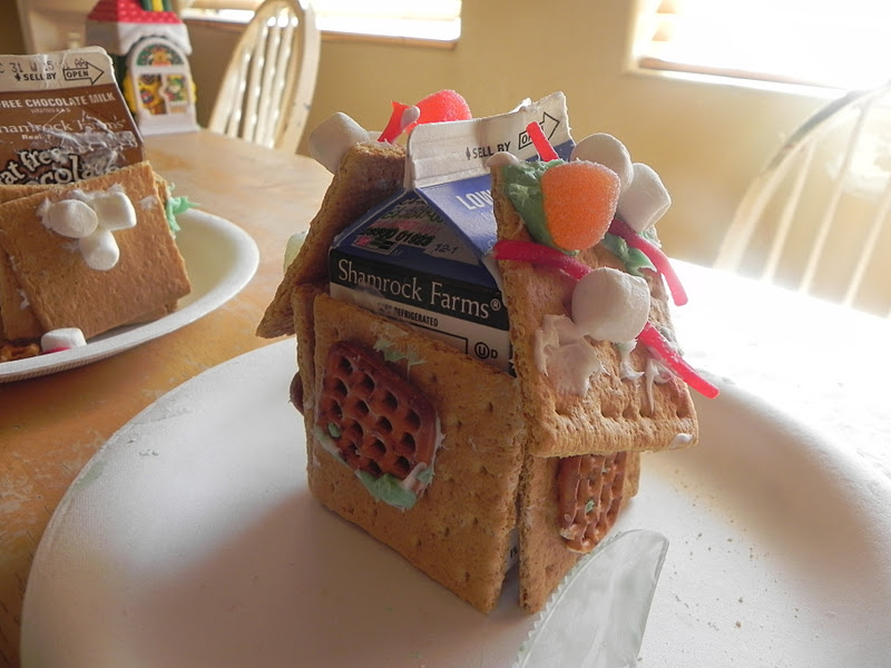 The Messy Roost: Little Chicks Gingerbread Houses