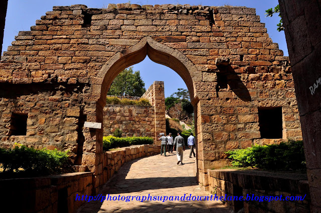 PHOTOGRAPHS UP AND DOWN THE LANE: Saundatti