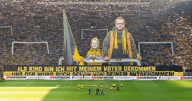 Super Hincha: Impresionante tifo del Borussia Dortmund en su estadio y ...