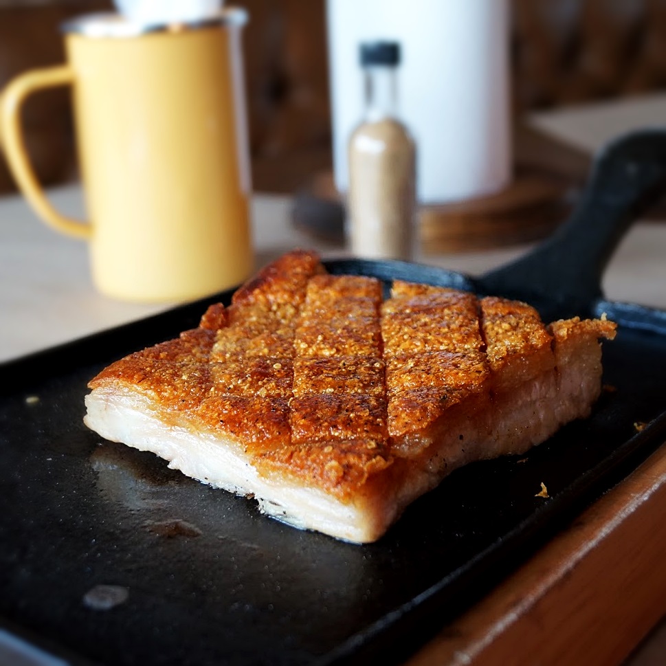 Plato vacío: Bendito cerdo sexy y sensual