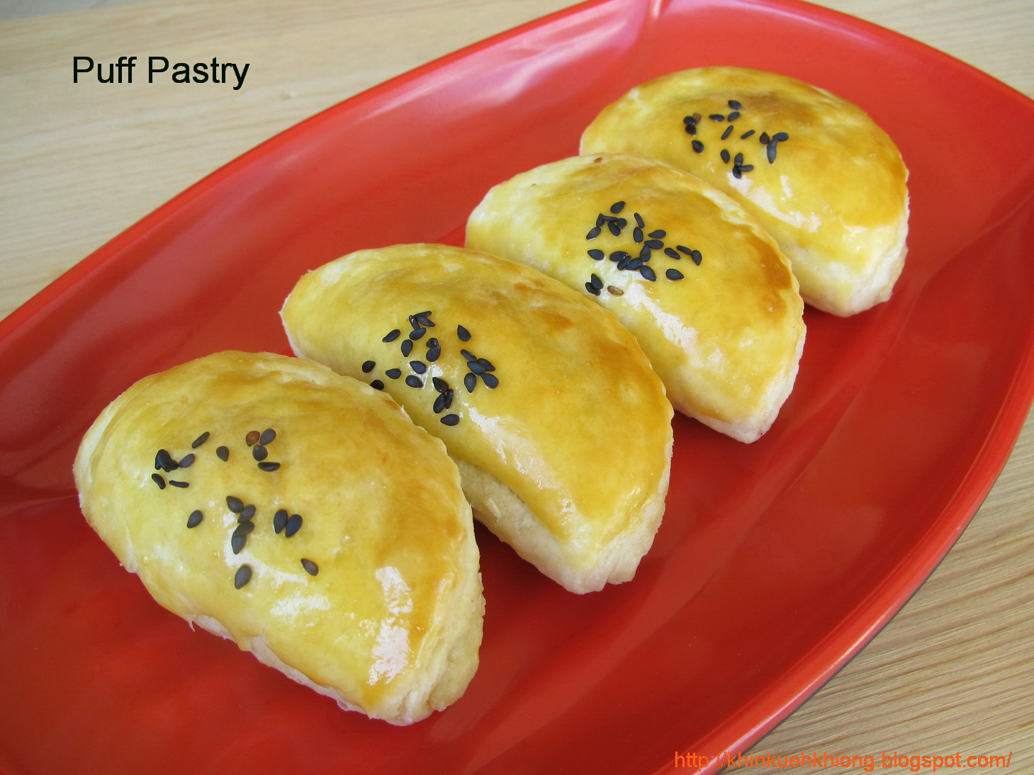 KHIN KUEH KHIONG 庆国强: Chicken Meat Floss Puffs