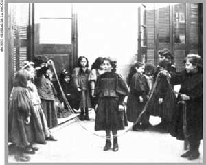 ¡Todos a bordo!: Juegos y Juguetes de 1810