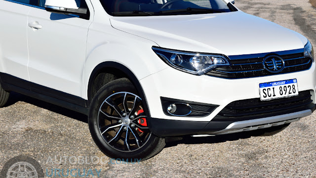 Prueba: FAW R7 1.6 Luxury Hi Tech : Autoblog Uruguay | Autoblog.com.uy