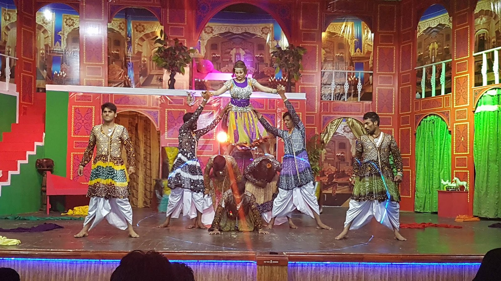 Afreen Khan Sexy Mujra In Stage - Afreen Khan - Official