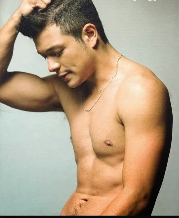 Make Me Blush: Mark Meily's "ABNKKBSNPLAko?! The Movie" - Plotless ...