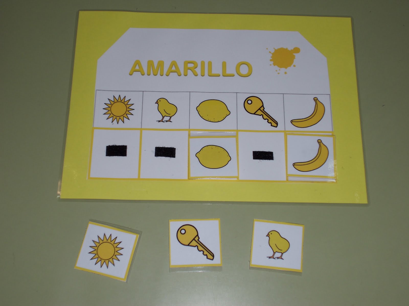 EN EL AULA DE APOYO: COLOR AMARILLO