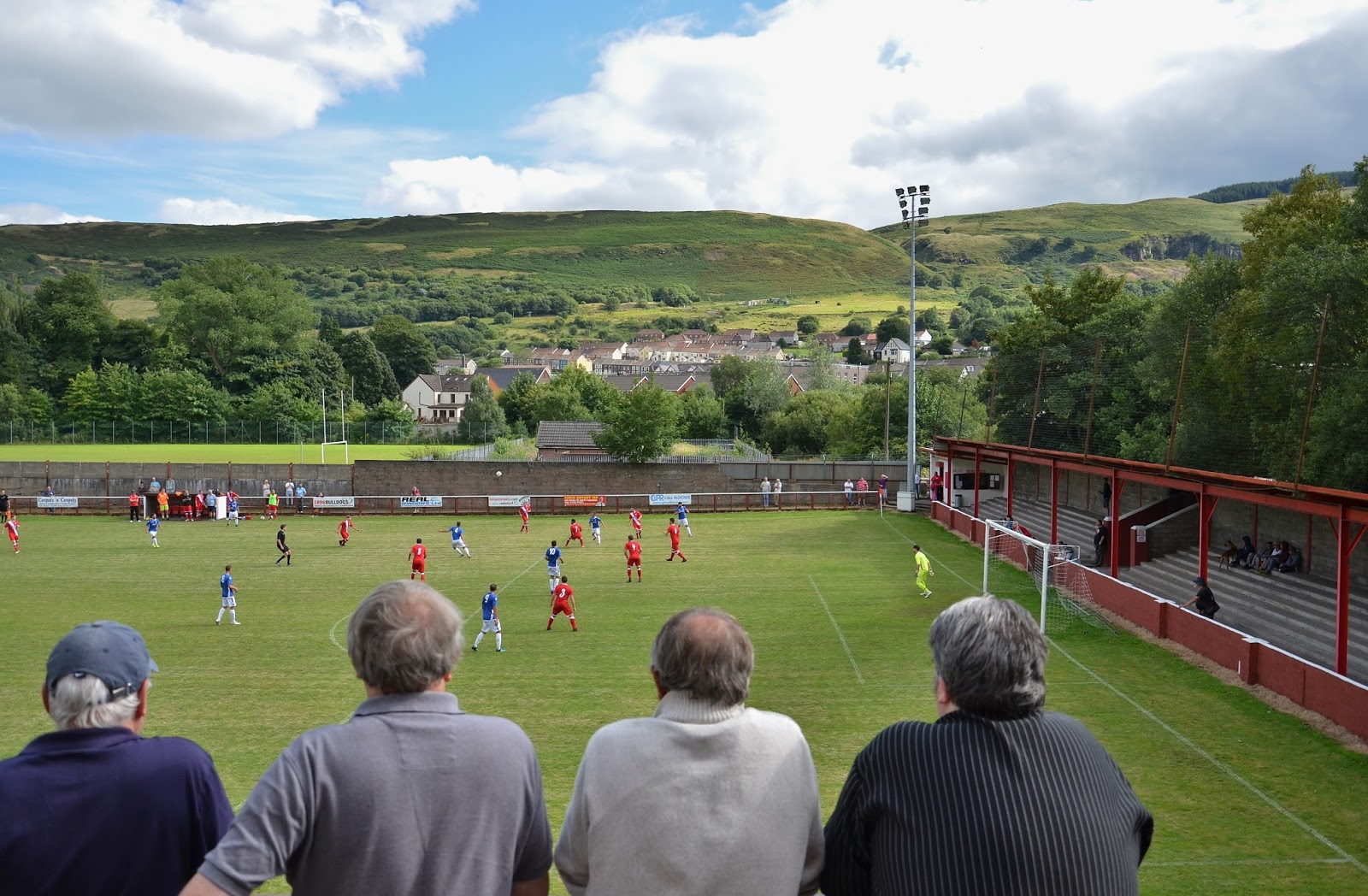 Extreme Football Tourism: WALES: Ton Pentre AFC