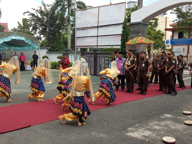 Kajati Kunker ke HSU, Unsur Forkopimda Menyambut Kajati Kunker ke HSU, Unsur Forkopimda Menyambut