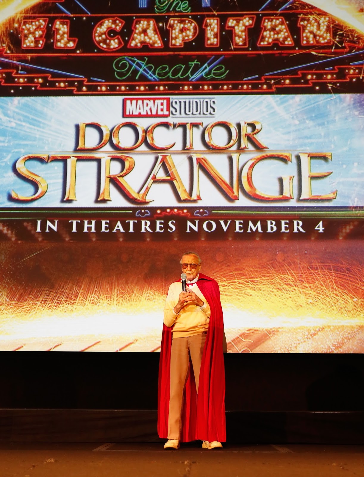 Sasaki Time: Stan Lee Dressed As Doctor Strange For A Fan Event Is The ...