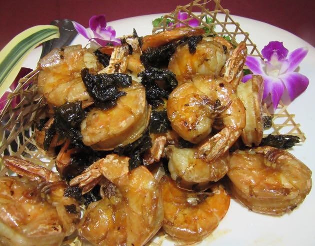 Hawaii eats - Weekly Eater archive: Titus Chan still a booster for ...