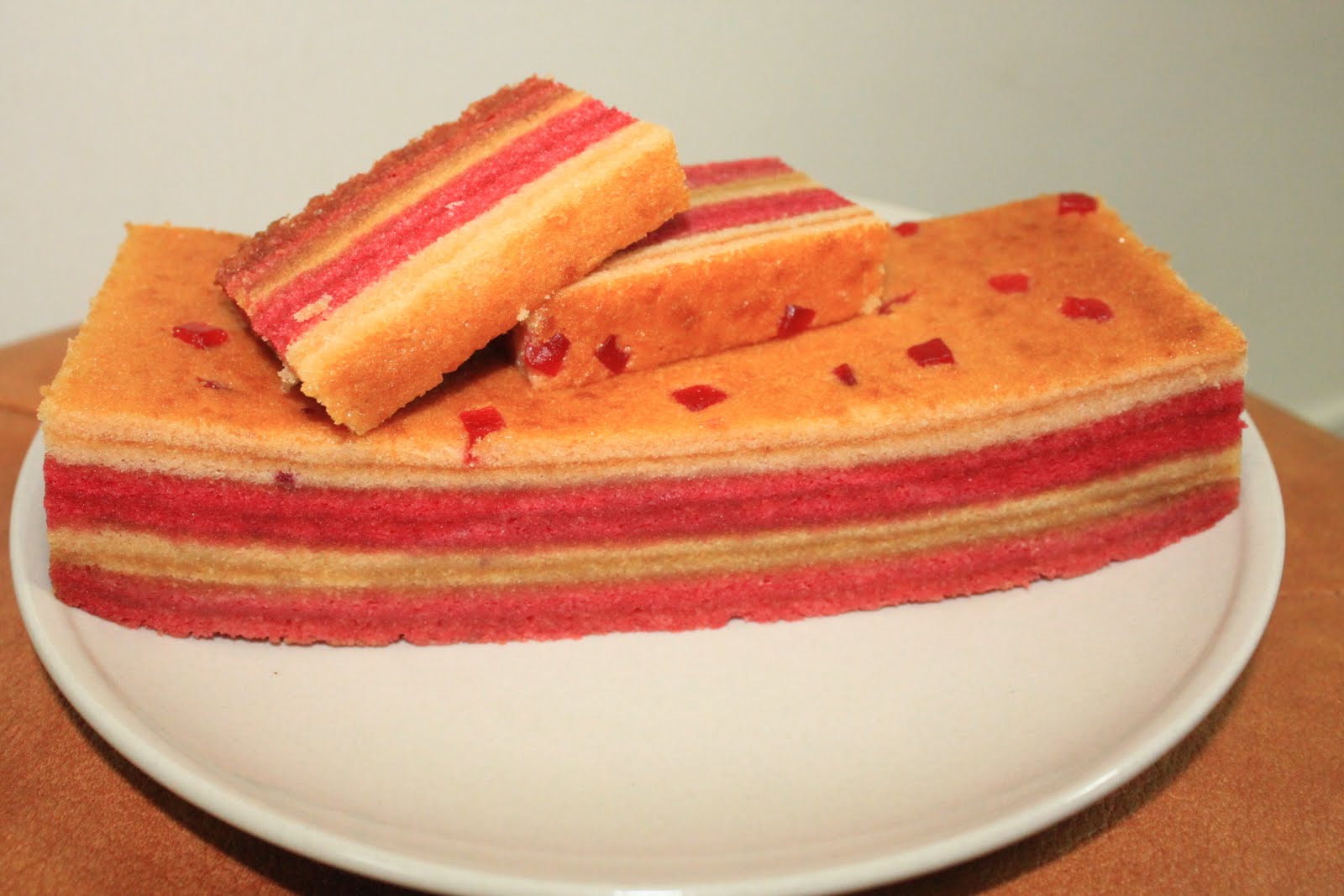 Rasa-Rasa Kuih Ku: KEK LAPIS TEMPAHAN HARI RAYA 2011 dah dibuka (^_^)