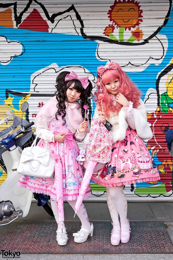 From Sweden to Harajuku - 蛙: Lolita styles