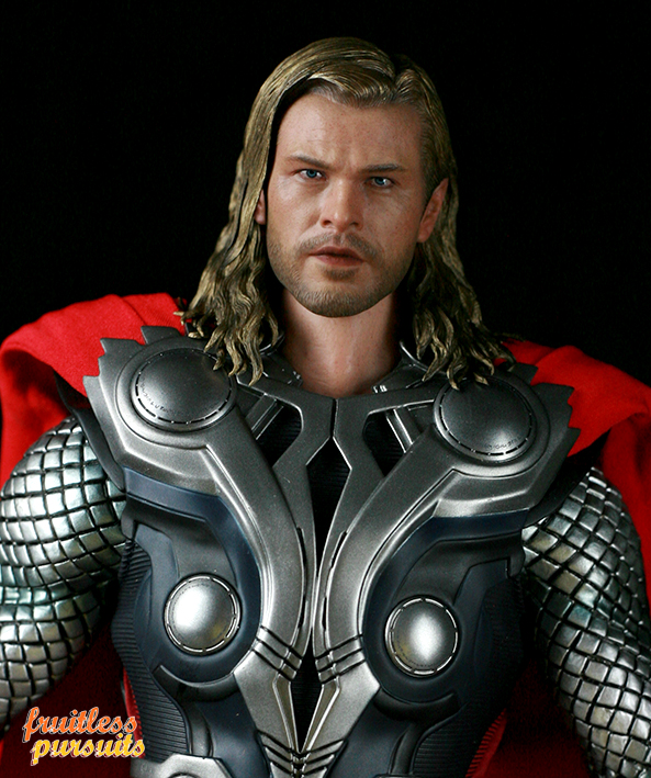 Fruitless Pursuits: Review: Hot Toys Thor (The Avengers) 1/6th Scale ...