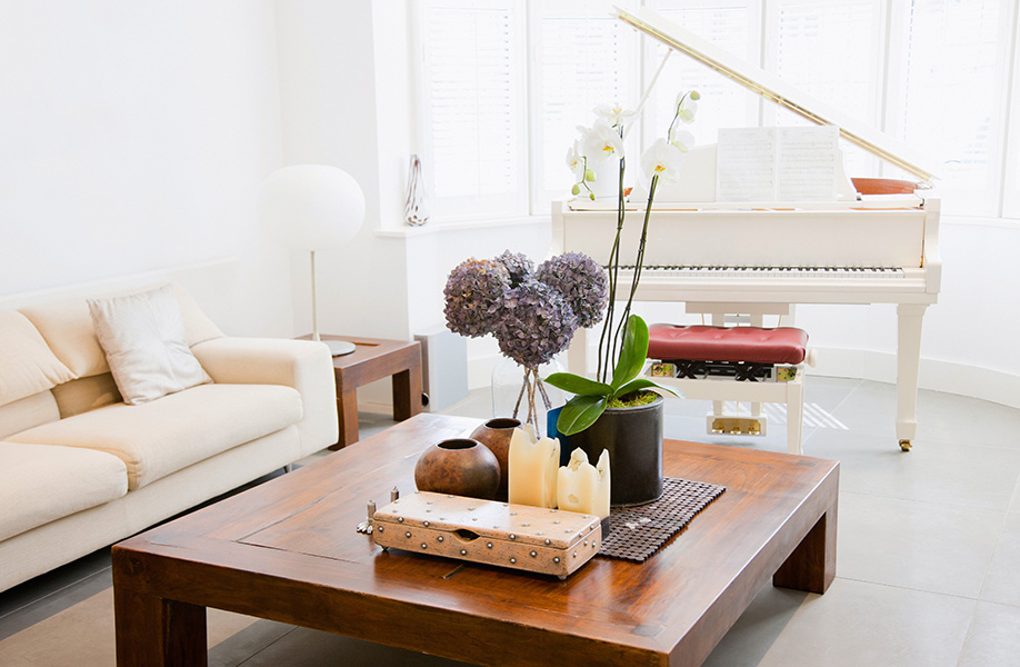 Make Your House A Home: Rouge Libellule