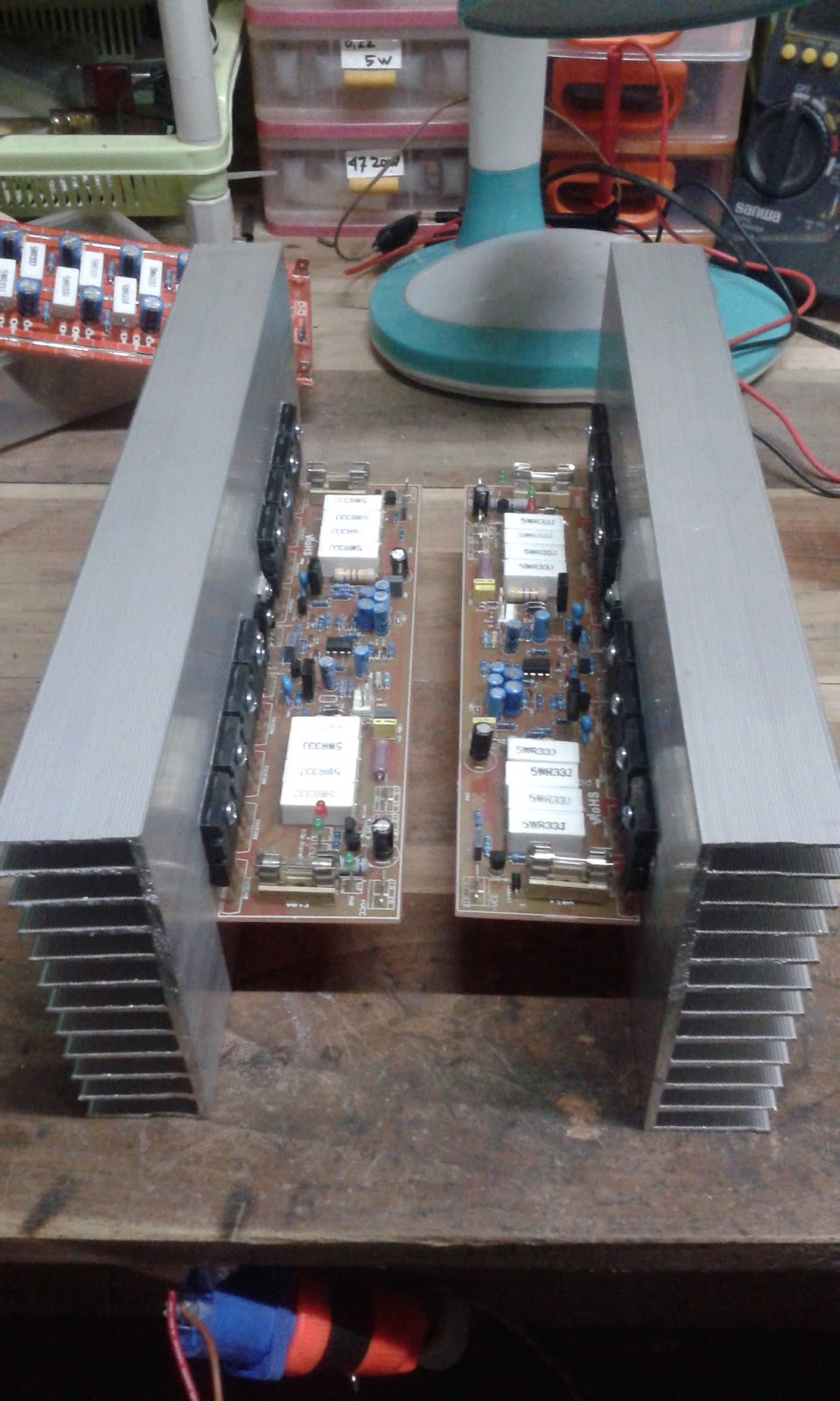 Power Amplifier para Profesional: APEX B500 TEF dan Standar