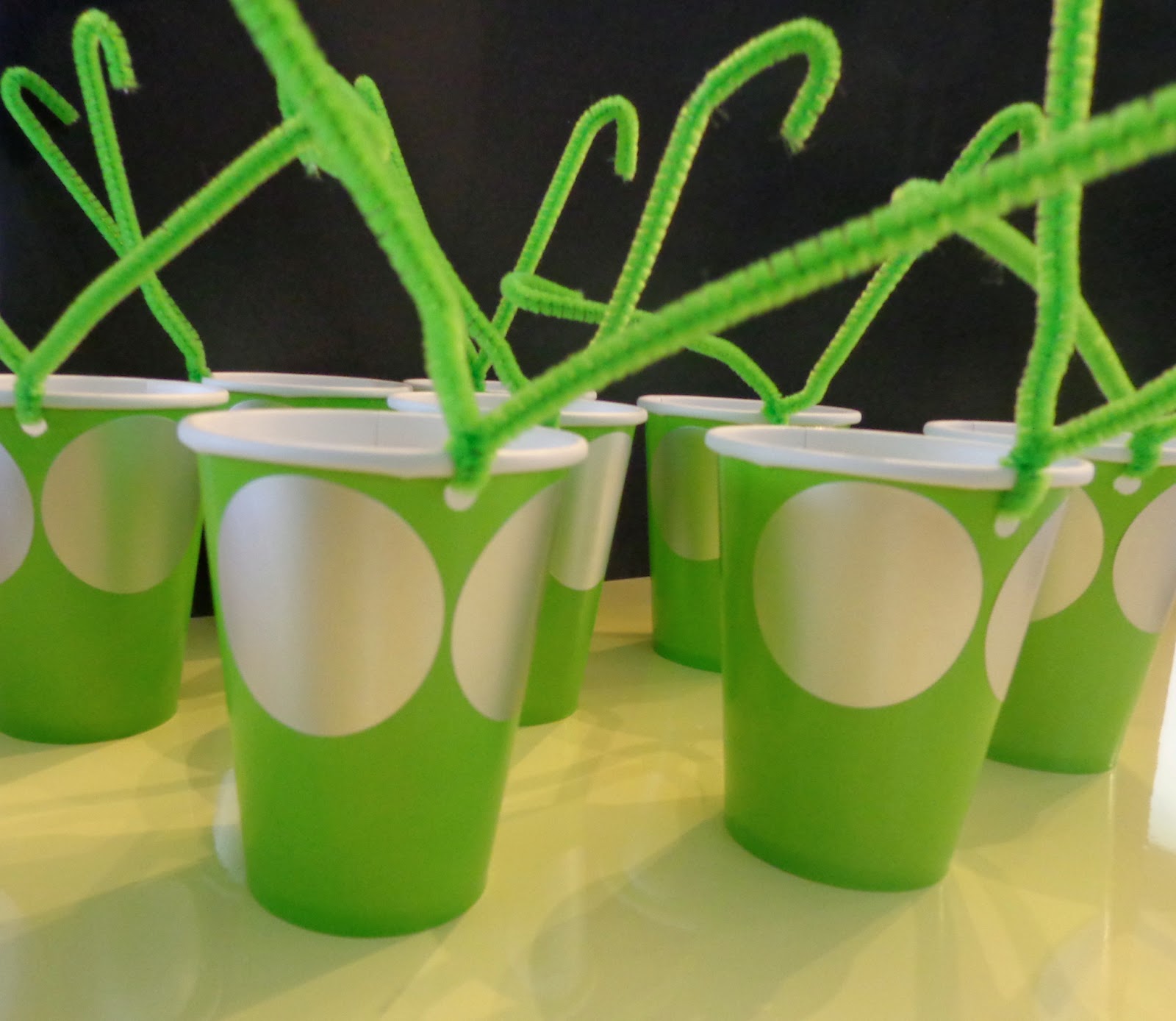 How to be Pleasant: Life is Good on Pleasant Avenue: DIY Alien Cups for ...