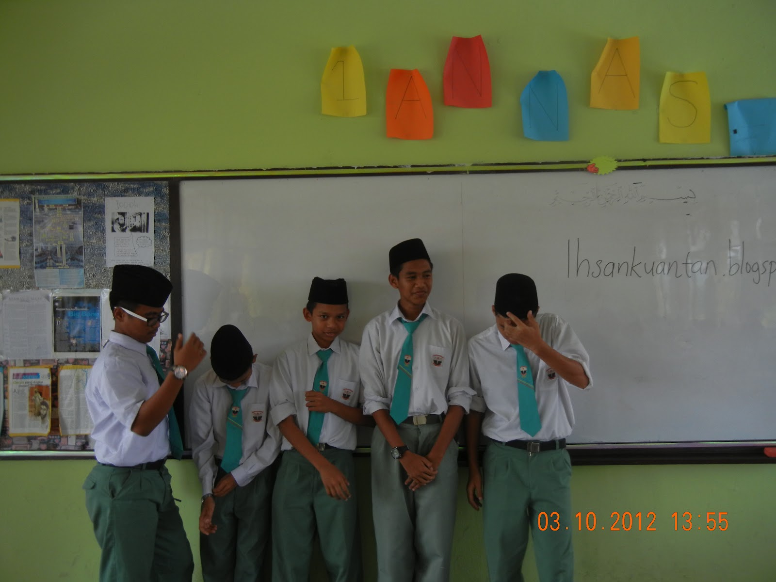 Sekolah Menengah Agama Al Ihsan Kuantan Pahang Suasana Gembira Dalam Kelas 1 Annasai
