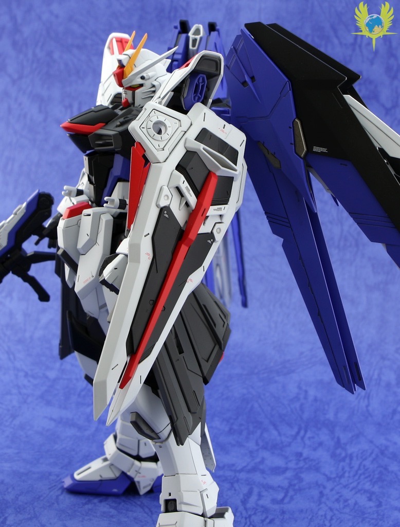 Custom Build: MG 1/100 Freedom Gundam 2.0