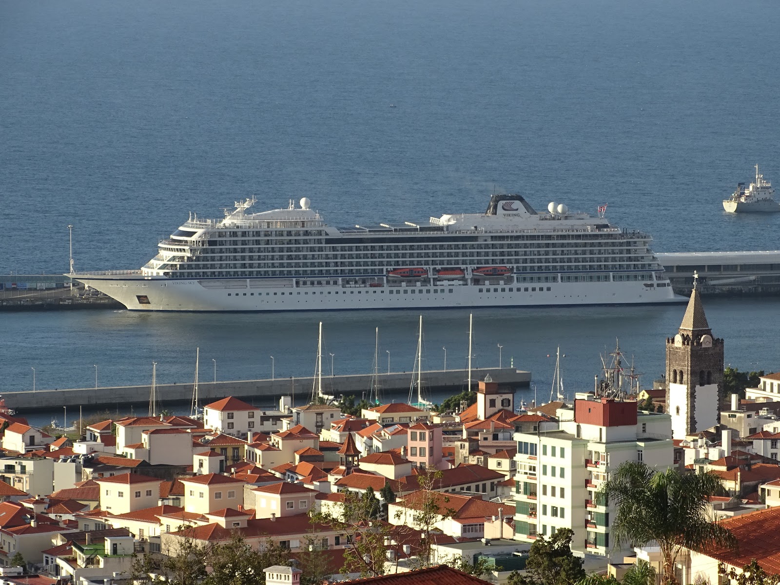 Sergio@Cruises: AIDAprima, Marella Dream e estreia do Viking Sky na Madeira