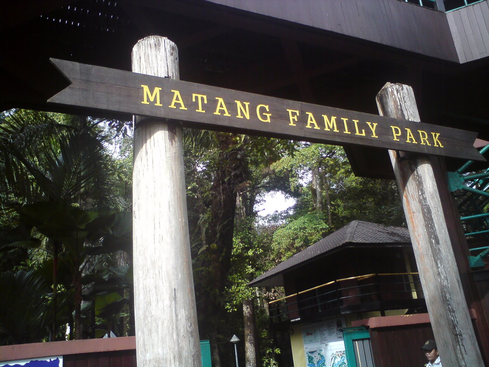 Updates-on-ariel.blogspot.com: BBQ @ Matang Family Park.
