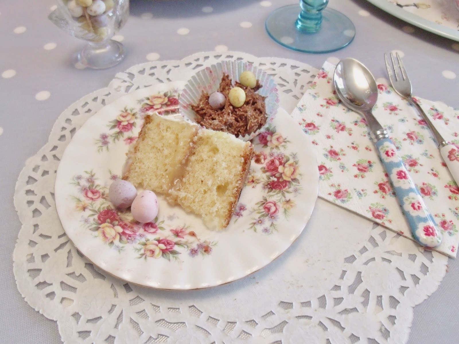 Vintage Easter Tea Party - Victoria's Vintage Blog