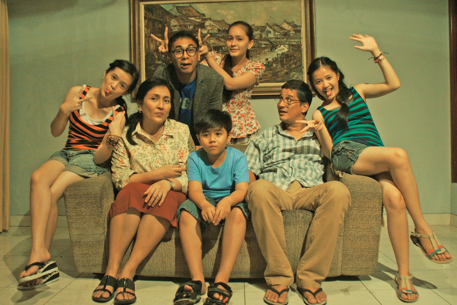 Sinopsis Film Cinta Brontosaurus - Storybeauty.id