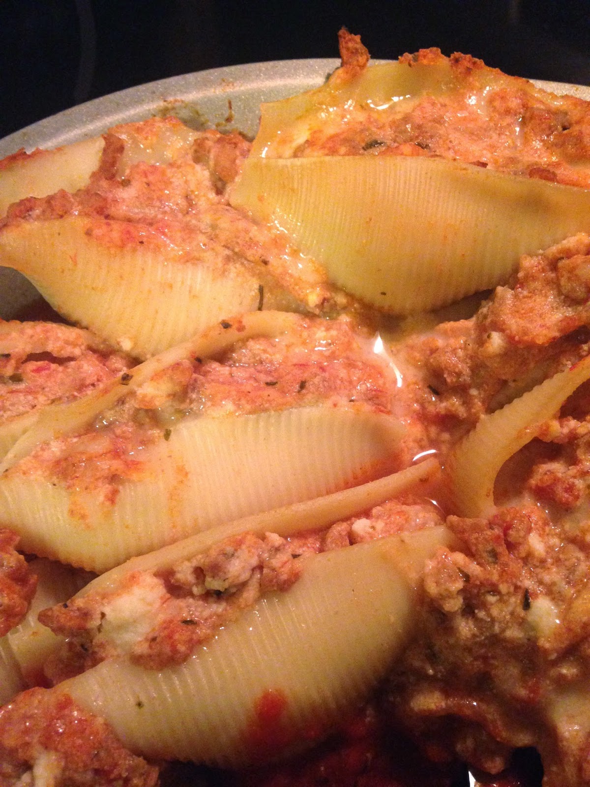 Life in my Kitchen...and beyond: #1,395: Cheesy Beefy Stuffed Shells