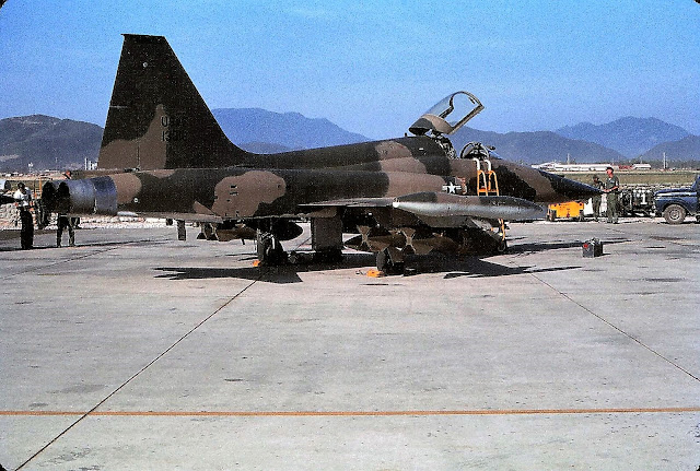 Da Nang Air Base: Jul 29th, More Jet Aircraft