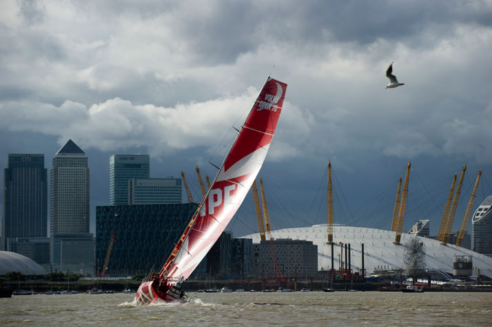 loveisspeed.......: The CAMPER Yacht by Mark Farrow....
