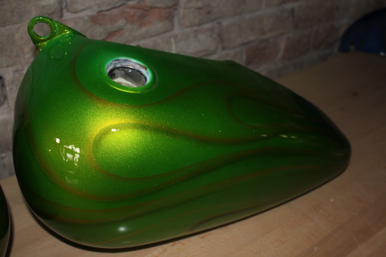 Online Motorcycle Paint Shop: Green and gold ghost flames