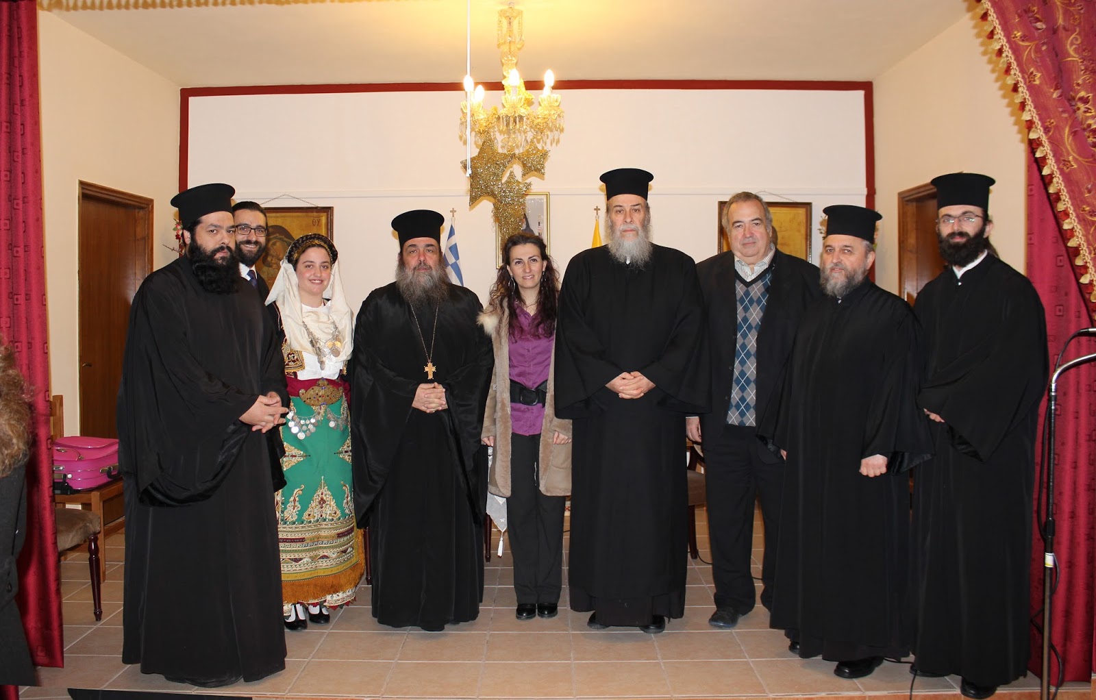ΕΛΛΗΝΙΚΑ ΠΑΡΑΔΟΣΙΑΚΑ ΚΟΣΜΗΜΑΤΑ