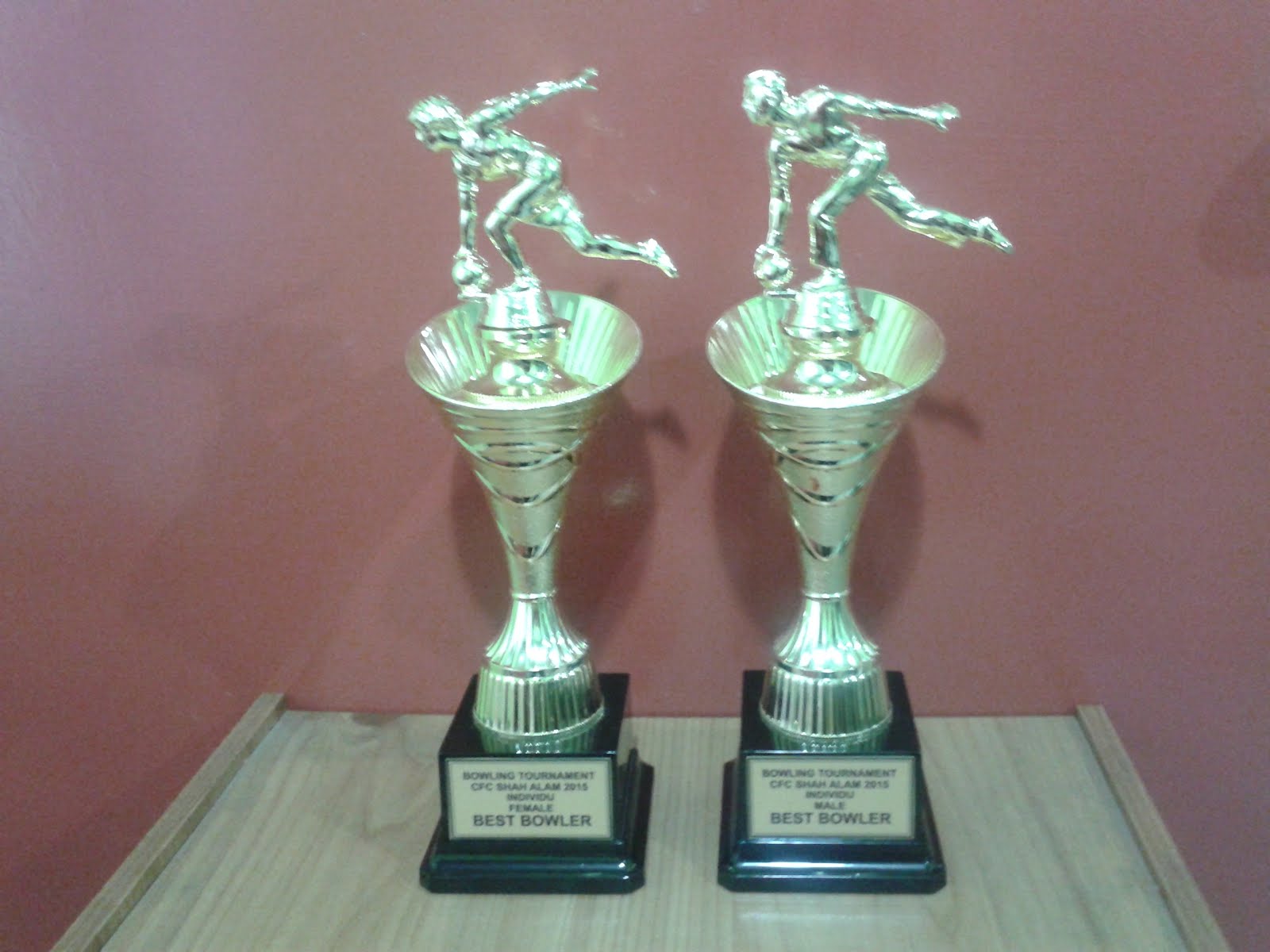 MEDAL & TROFI UNTUK SEMUA.