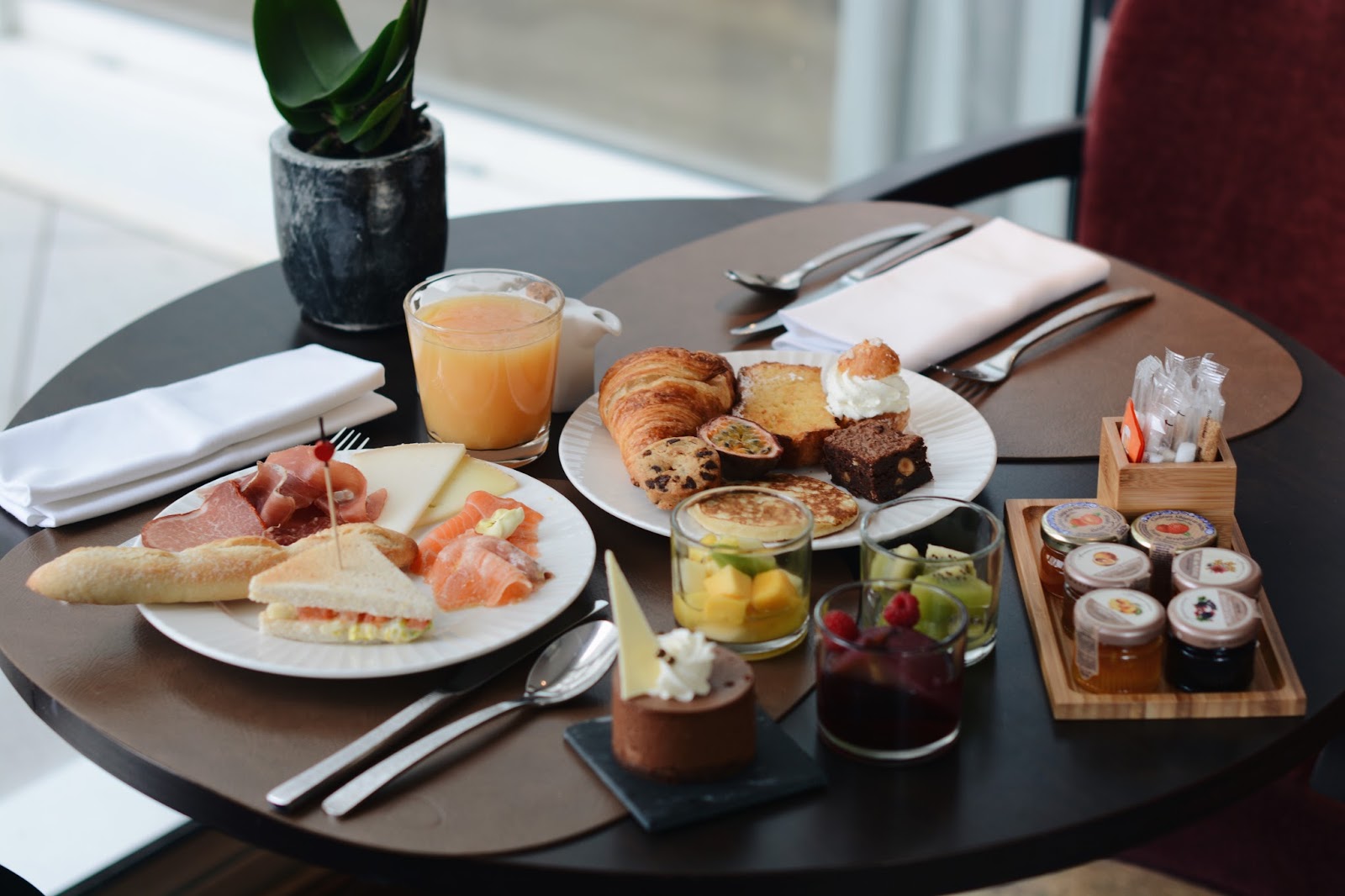 Découvrons ensemble le Brunch du Sofitel à Biarritz - Wanderlust, by ...