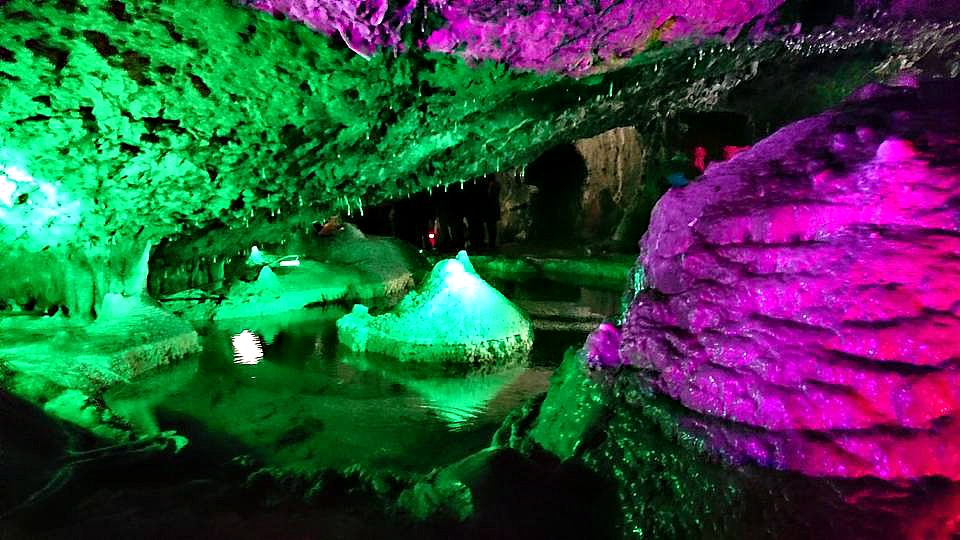 Tantrums To Smiles: Exploring the Caves at Wookey Hole! *REVIEW**