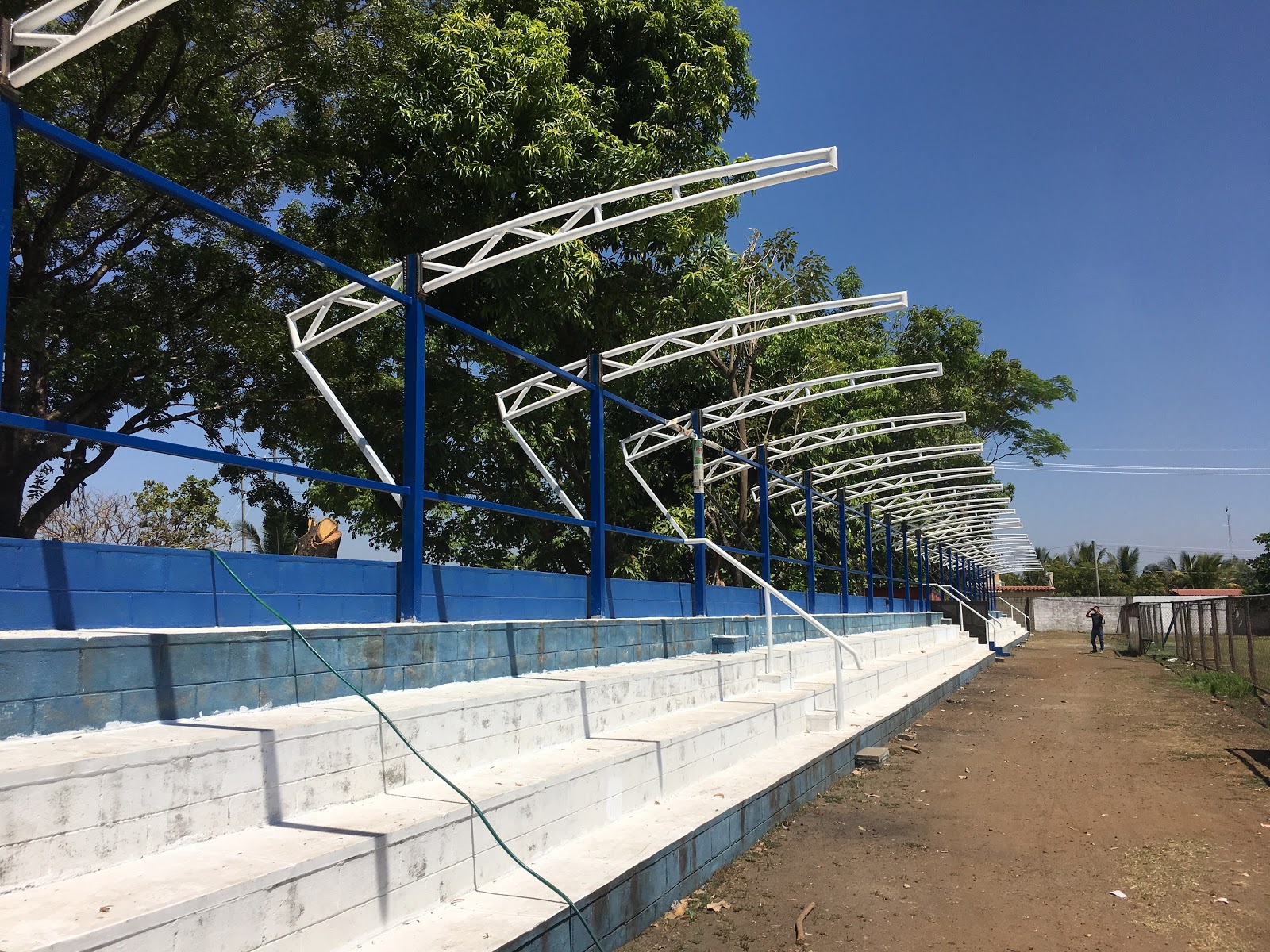 ARAUJO CONSTRUCCIONES S.A. DE C.V.: PROYECTO: TECHADO DE GRADAS DEL ...