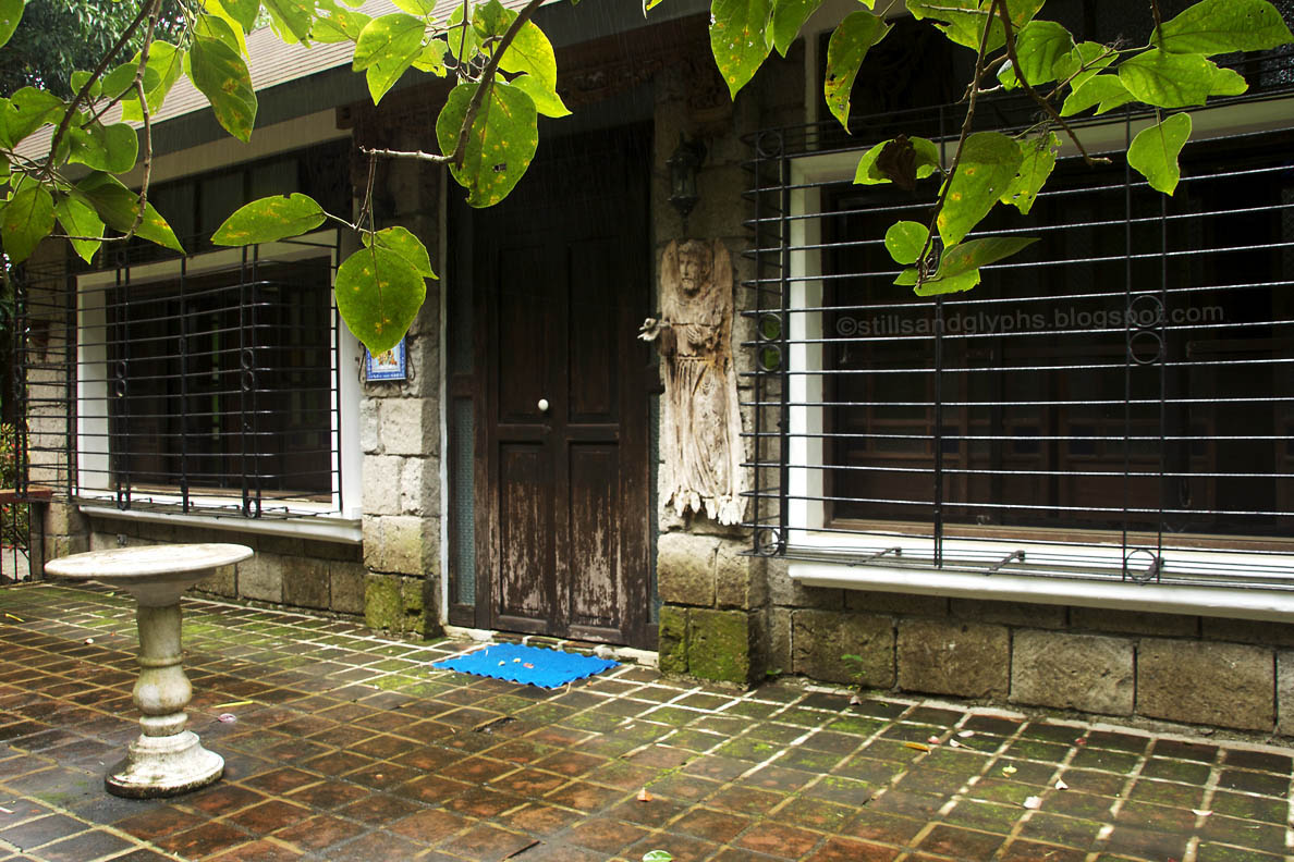 Stills and Glyphs: Pahinga Riverside Retreat House: the name says the Rest