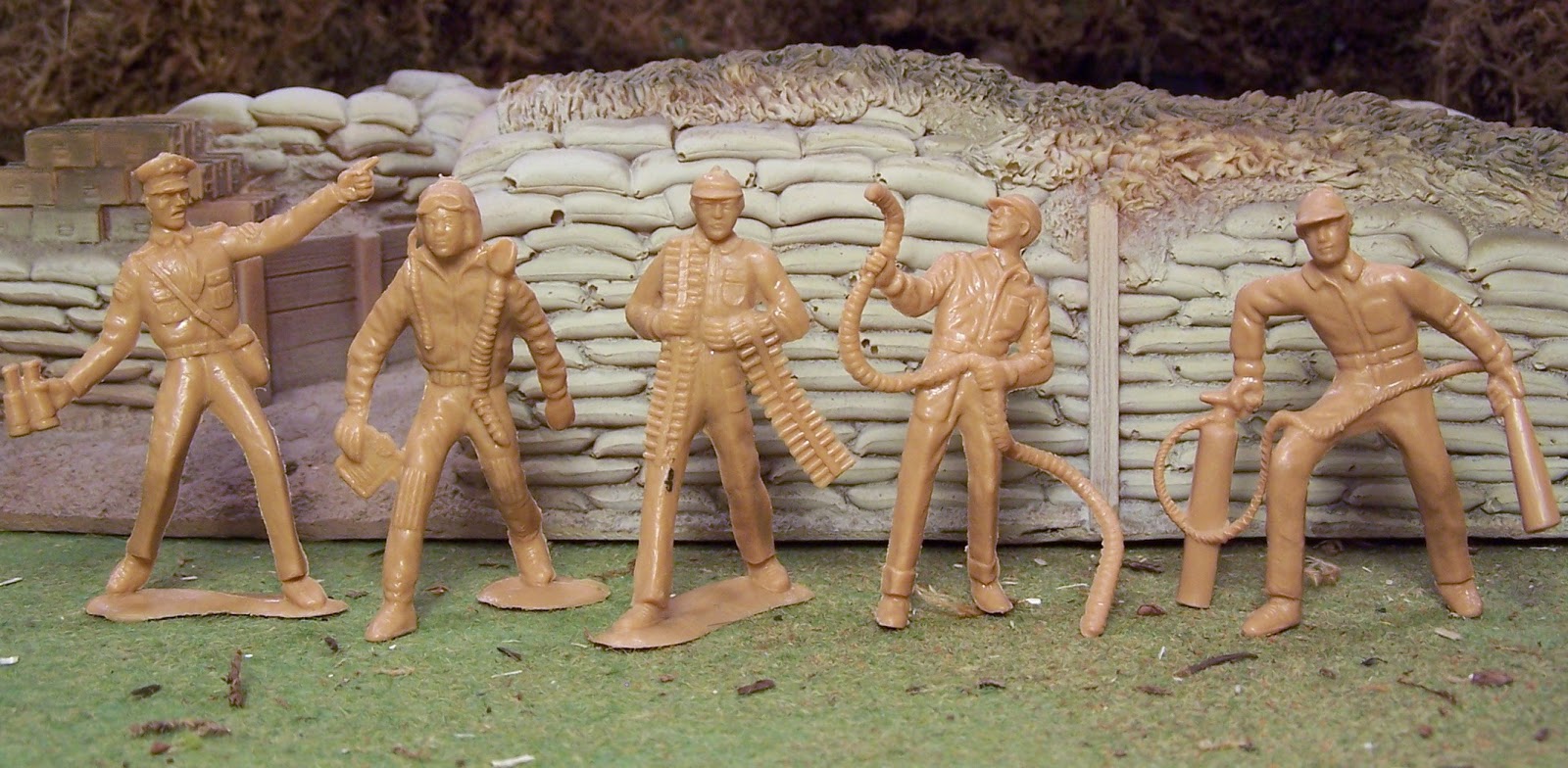 WWII Plastic Toy Soldiers: Tim-Mee - Toy Soldiers