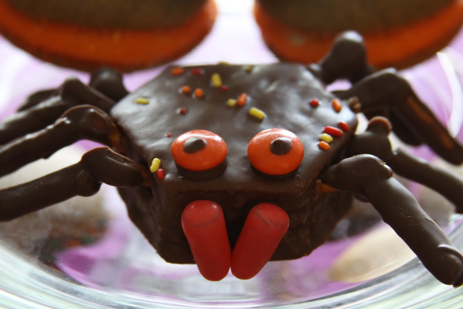 Flowers and Flour: Yummy Spiders AND Pumpkin Whoopie PIes
